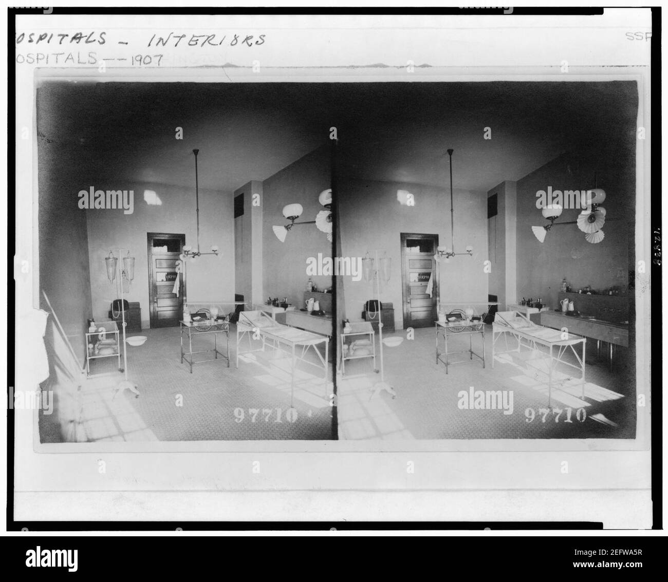 Vintage operating room Black and White Stock Photos & Images - Alamy