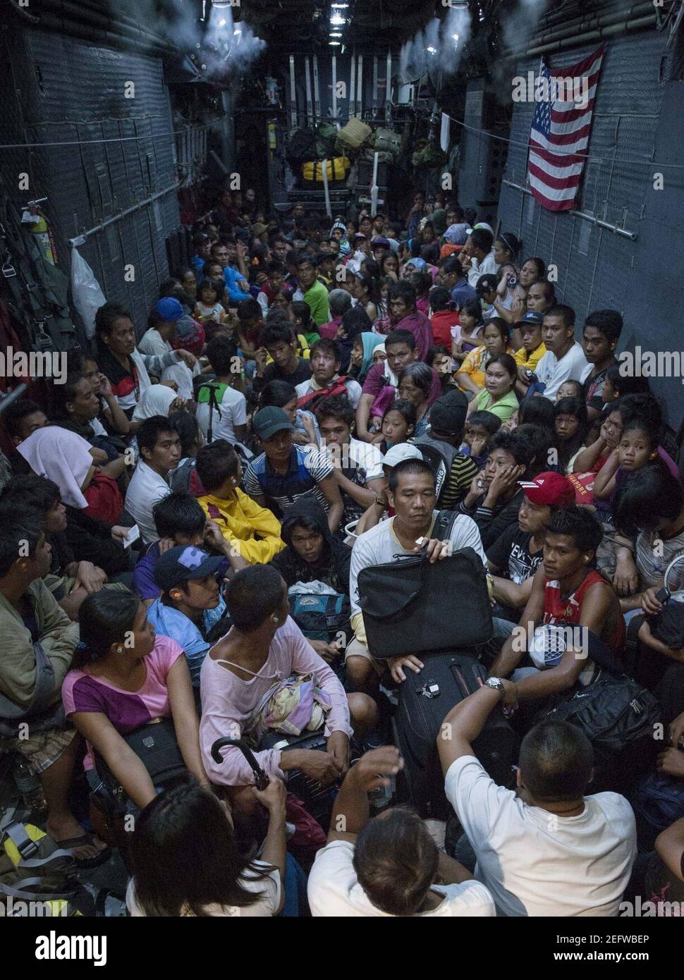 Operation Damayan 131121 Stock Photo - Alamy