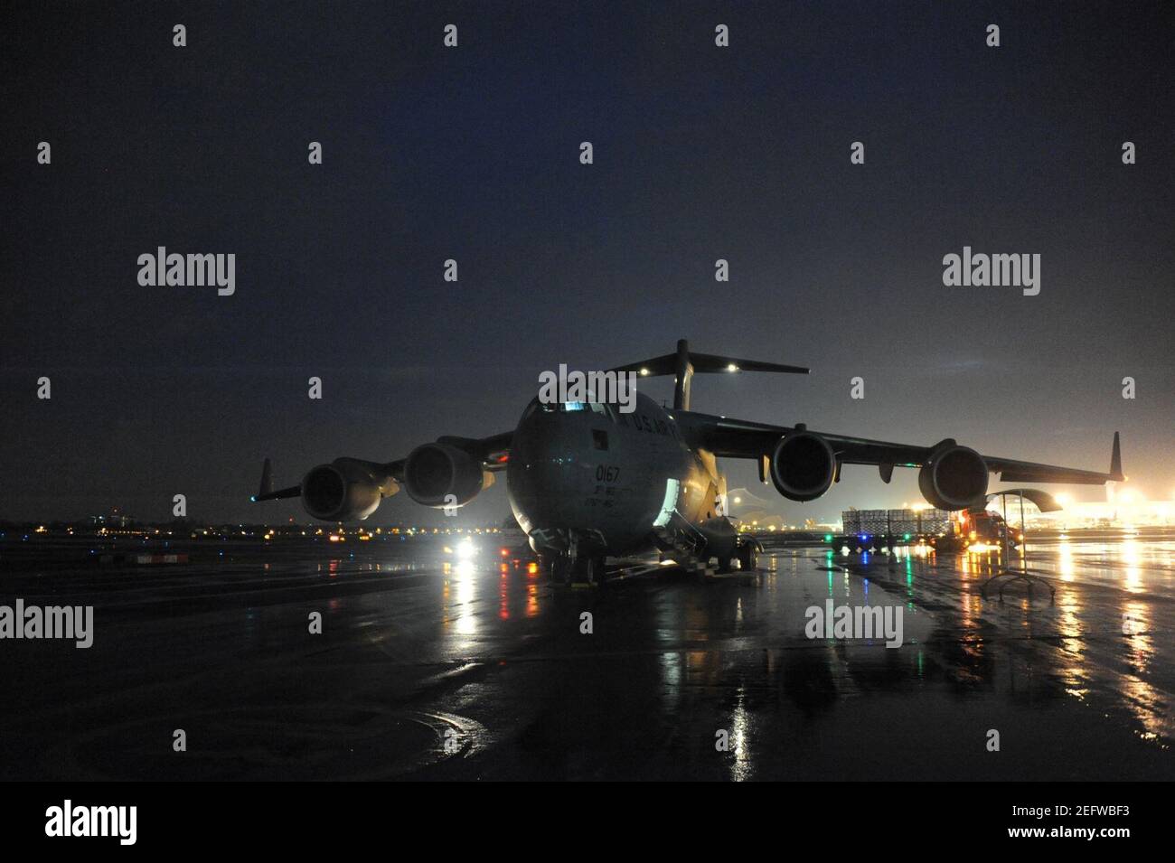 Operation Damayan, Typhoon Haiyan-Yolanda relief 131123 Stock Photo - Alamy