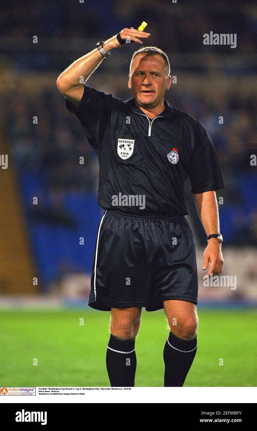 Sport football action referee stock steve dunn hi-res stock photography ...