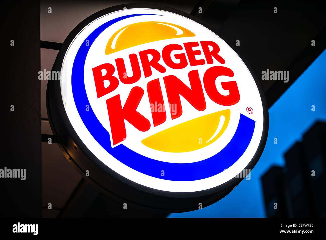 Burger King sign at night Stock Photo - Alamy