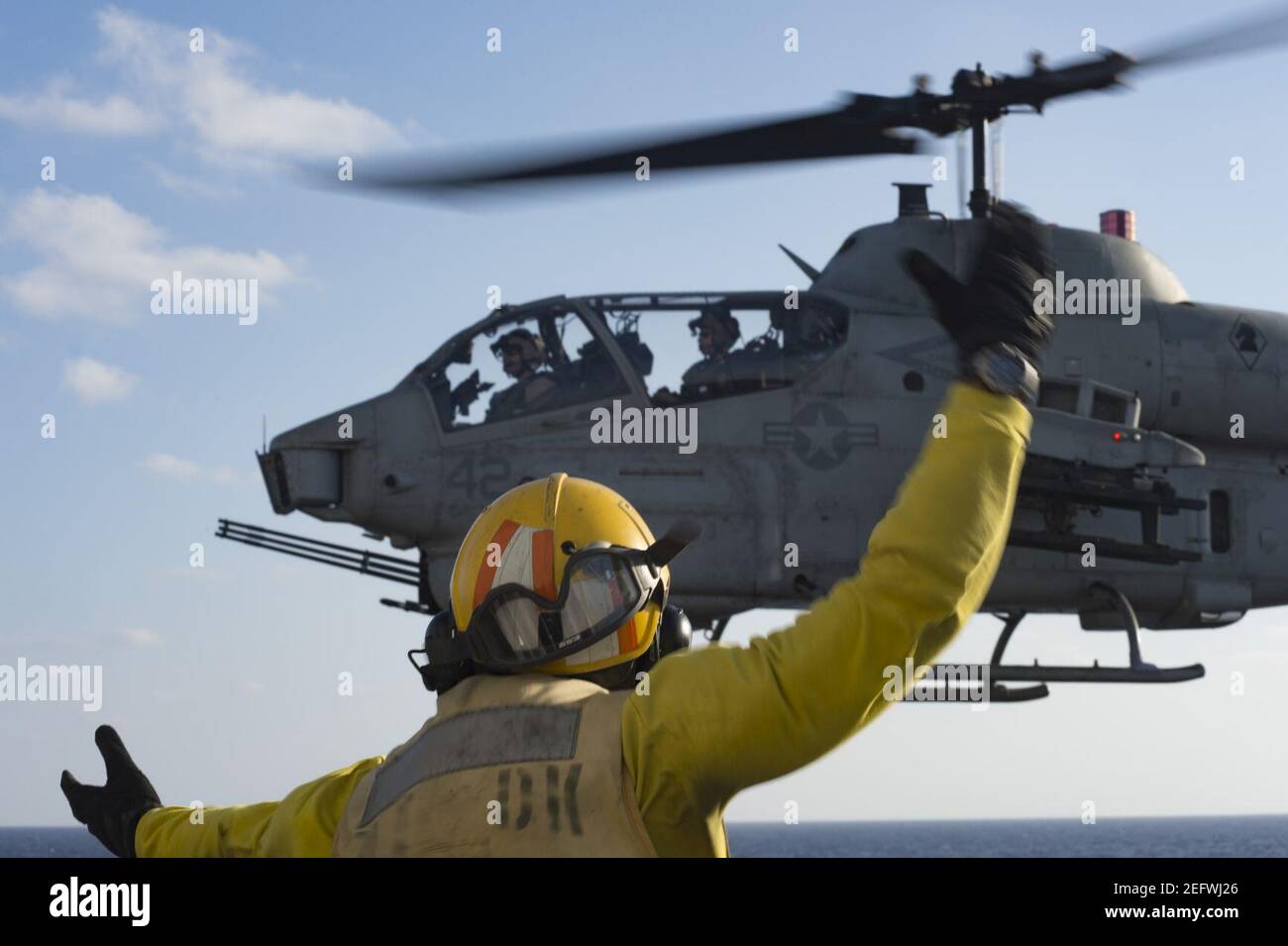 Operation lighting hi-res stock photography and images - Alamy