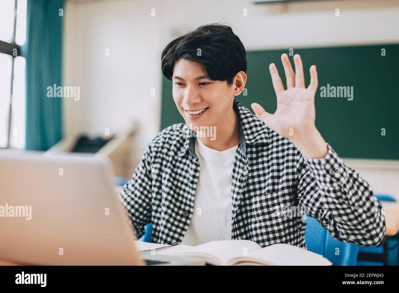 Video conference classroom hi-res stock photography and images - Alamy
