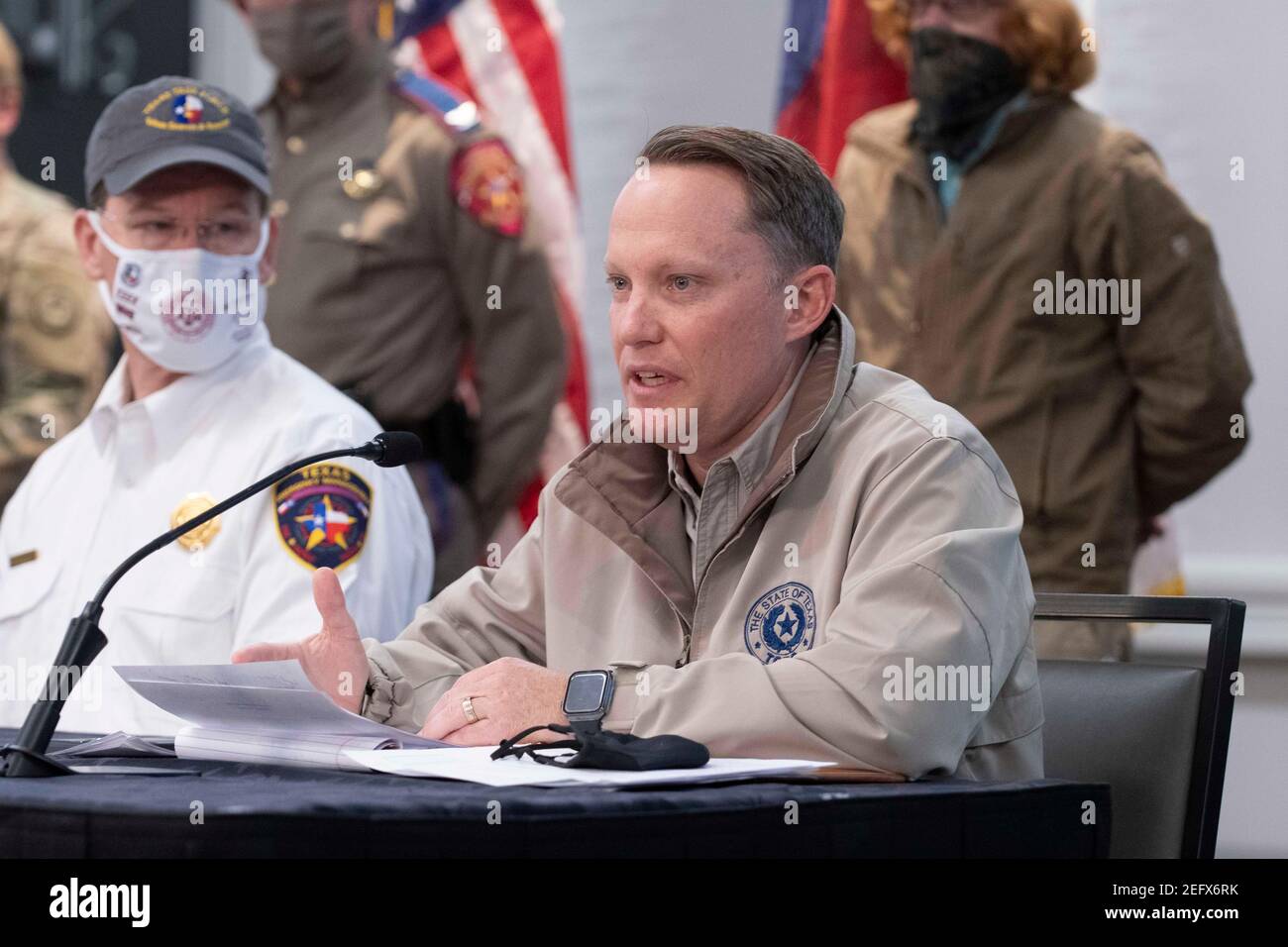 Windbreaker with texas state seal hi-res stock photography and images ...