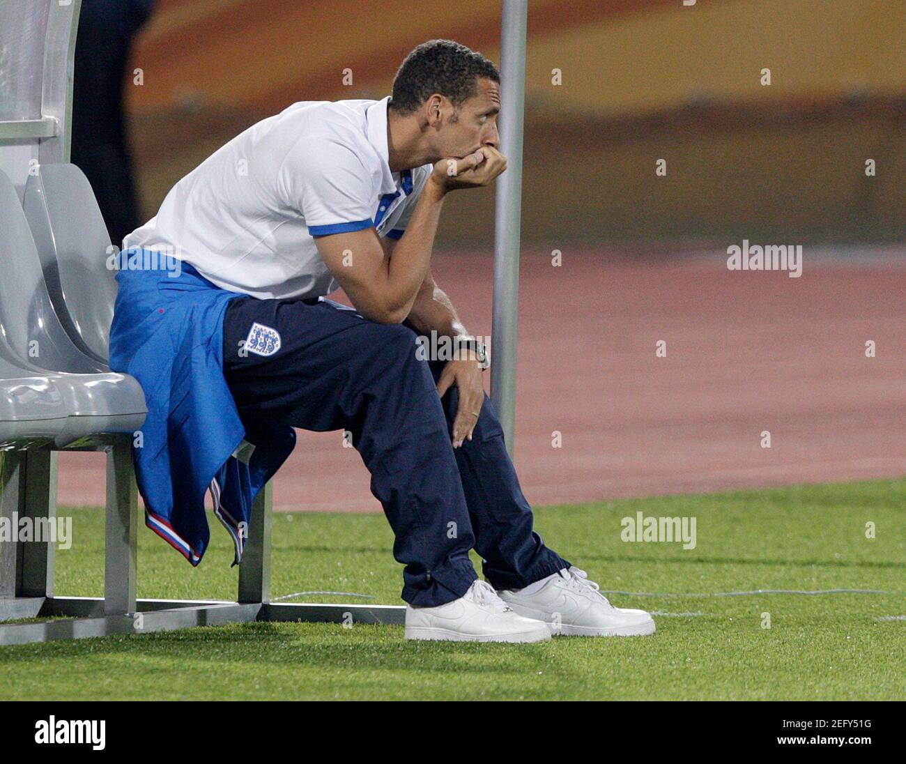 Rio ferdinand training hi-res stock photography and images - Alamy