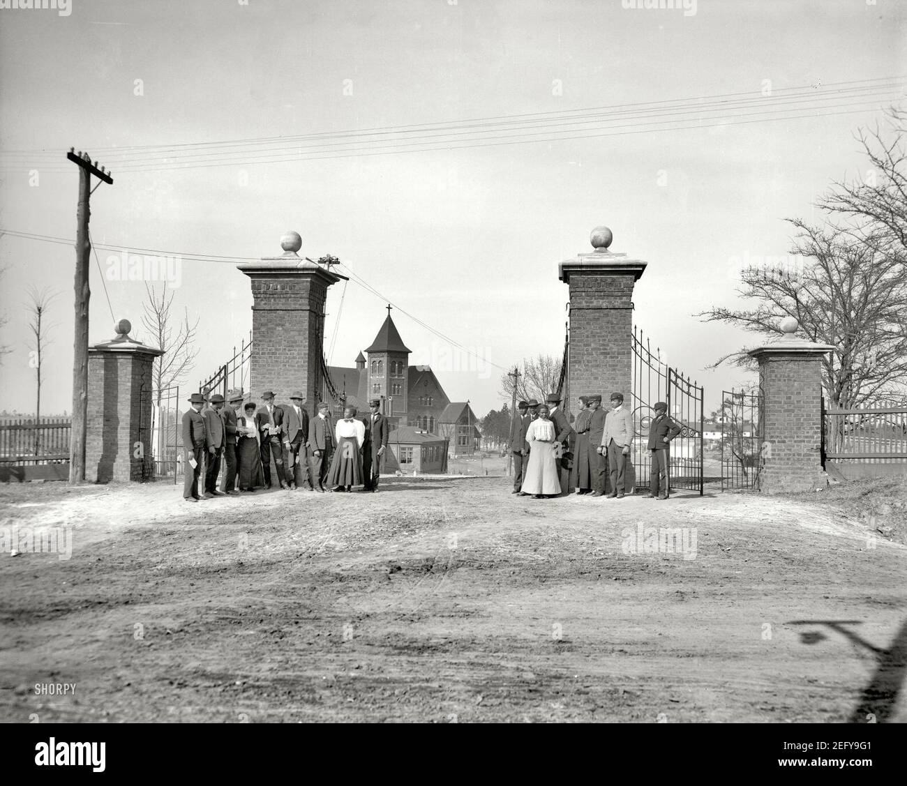 Original Lincoln Gates (University Entrance Stock Photo - Alamy