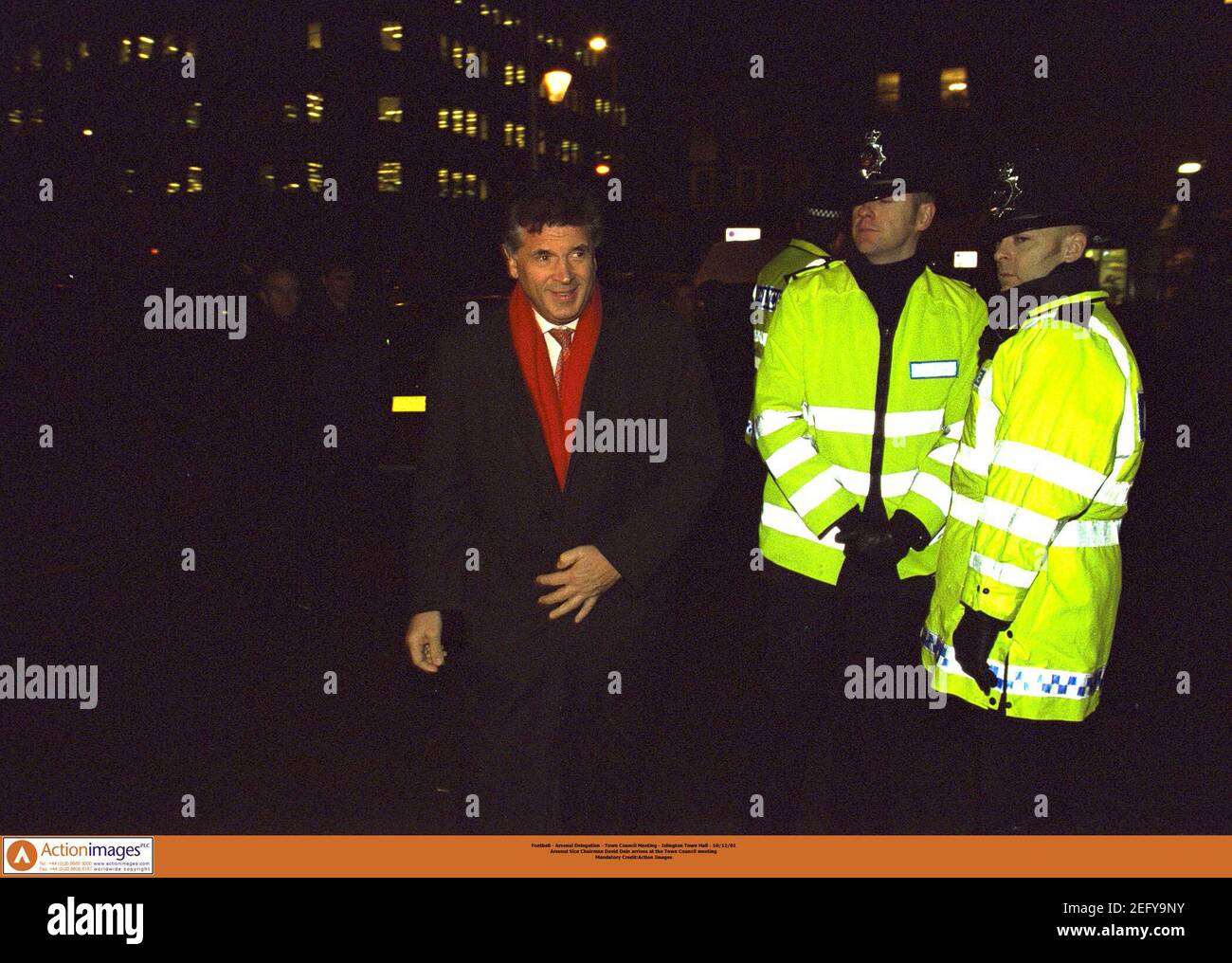 Arsenal vice chairman david dein arrives hi-res stock photography and ...
