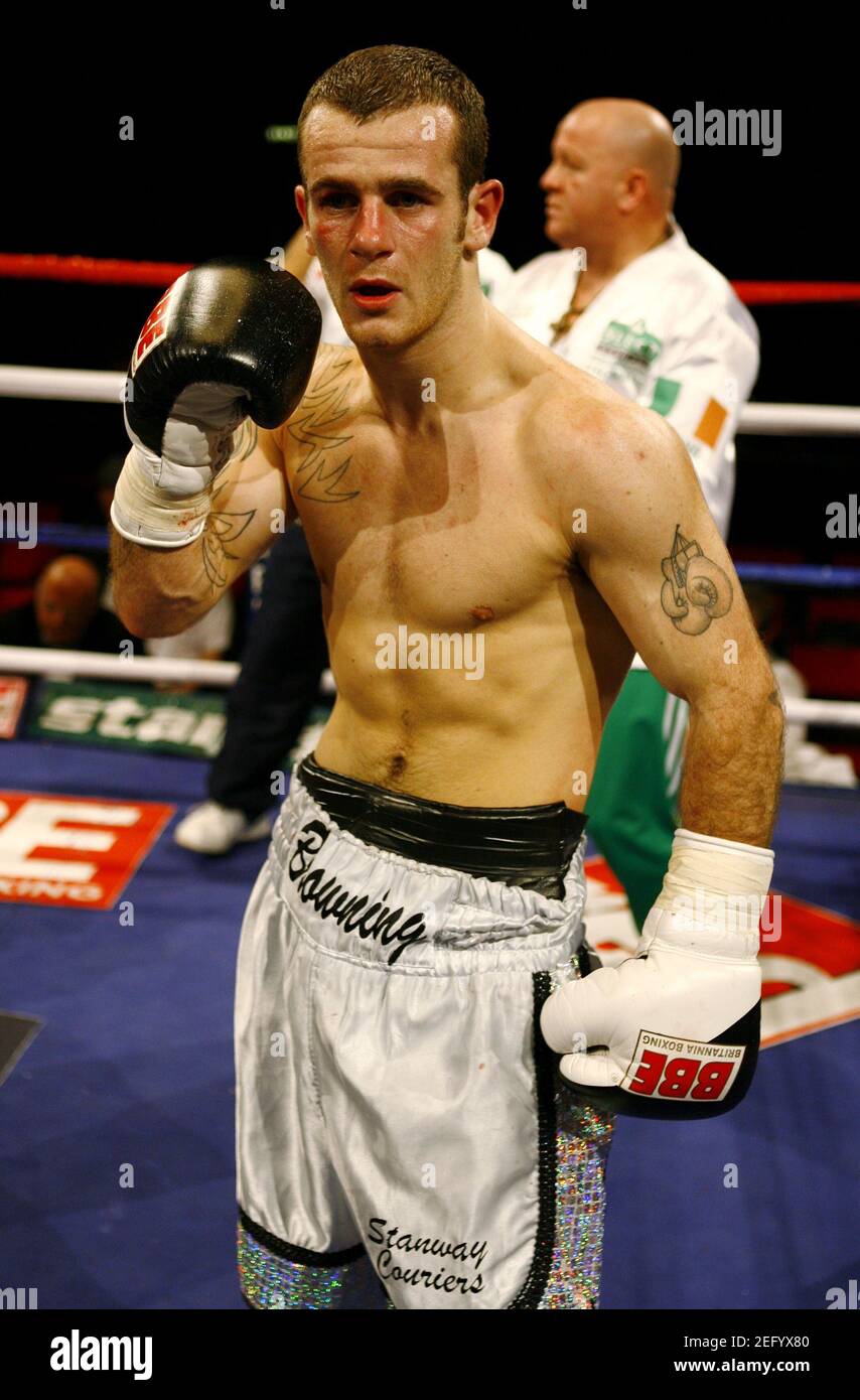 Boxing lewis hi-res stock photography and images - Alamy