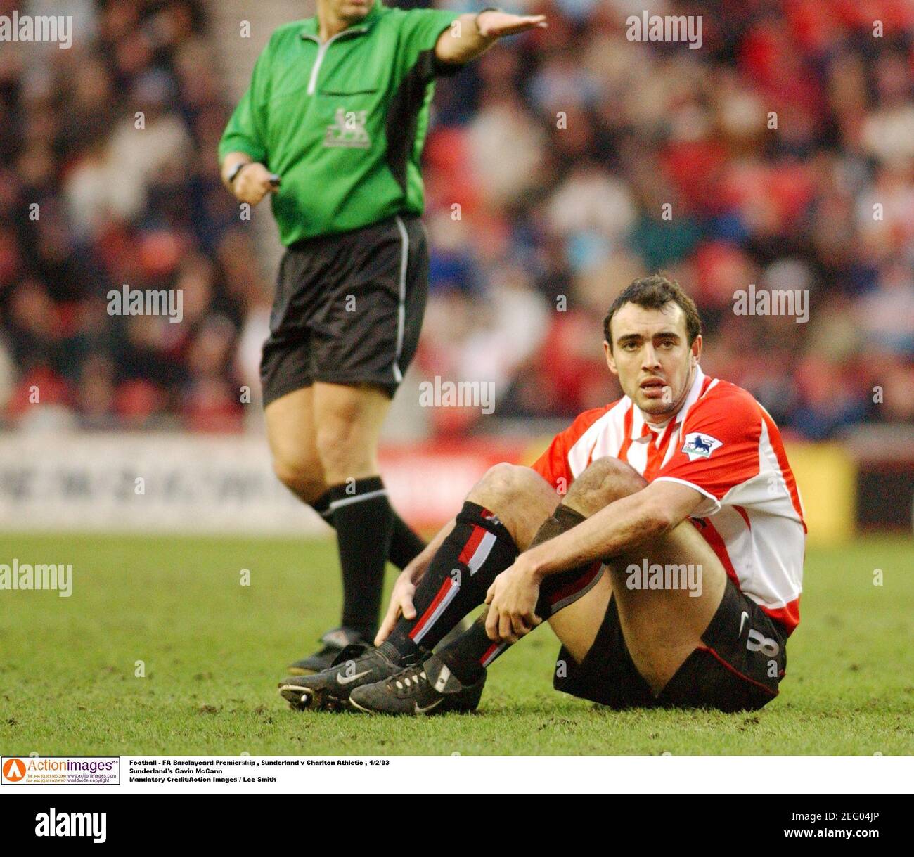 Charlton athletic and gavin mccann hi-res stock photography and images ...