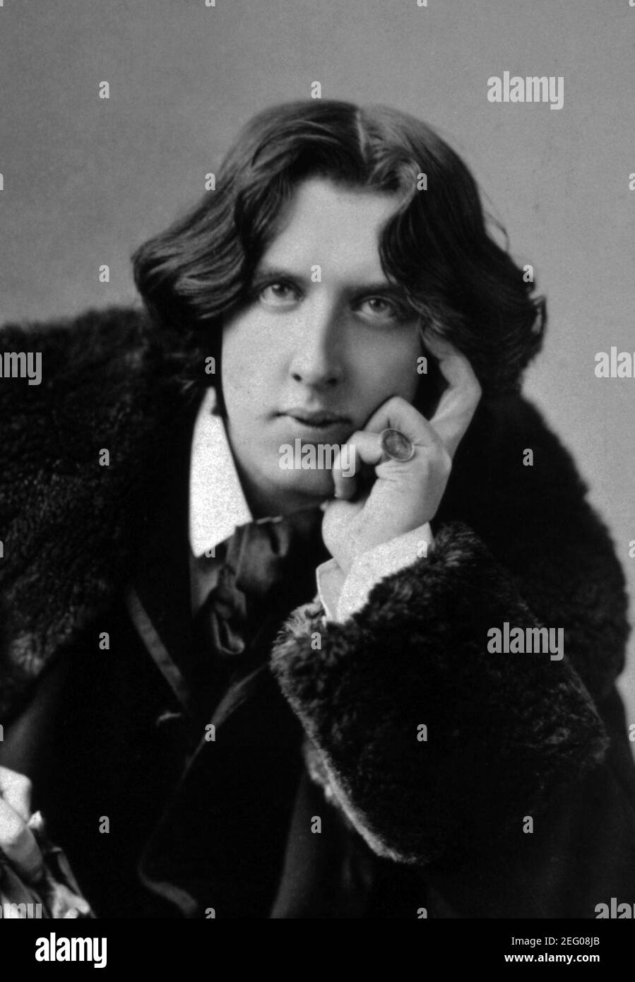Oscar wilde portrait hi-res stock photography and images - Alamy
