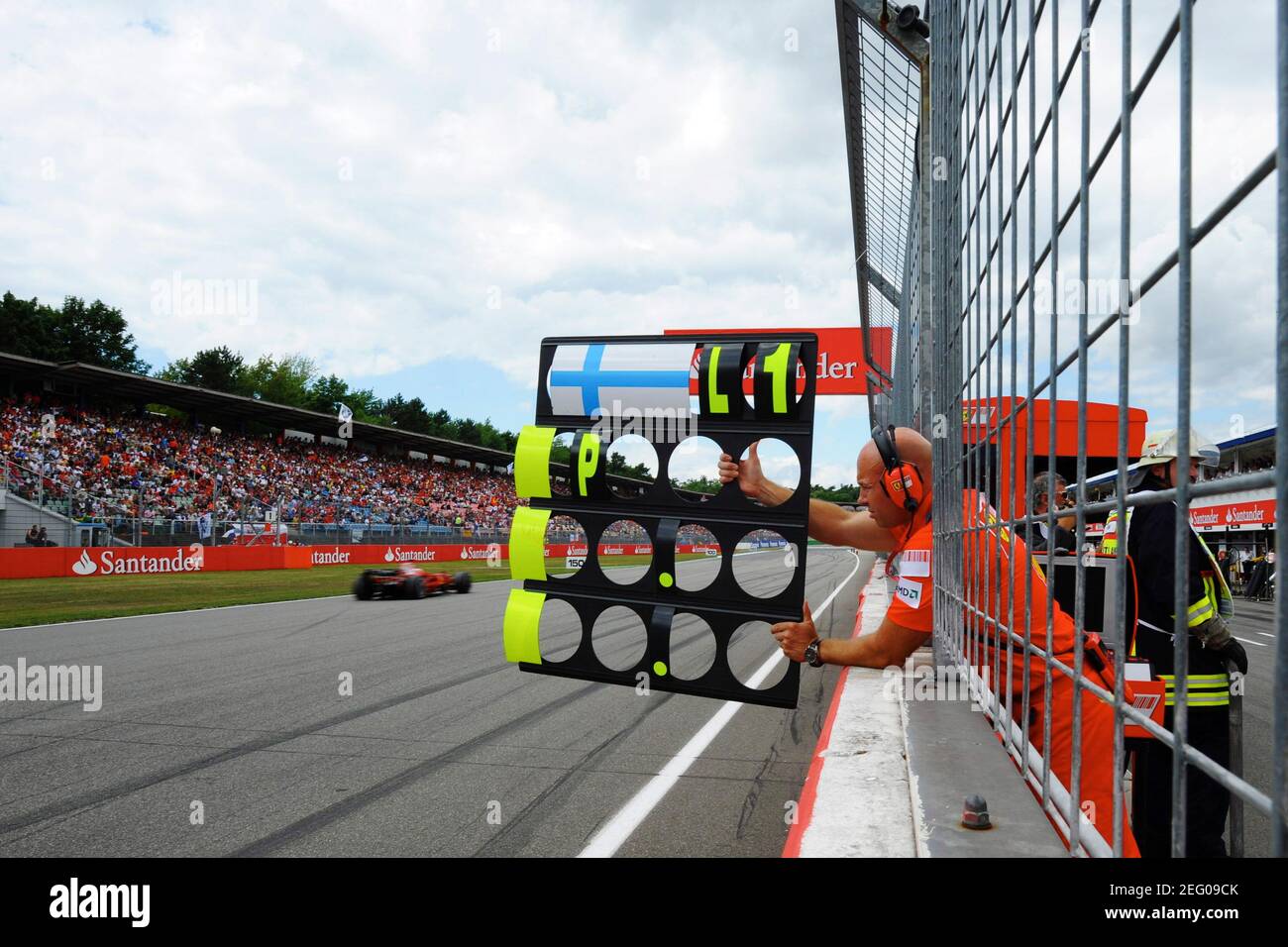 F1 Pit Wall High Resolution Stock Photography and Images - Alamy