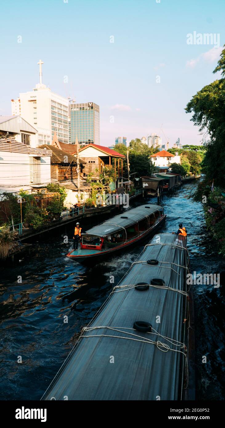 Khlong boats hi-res stock photography and images - Alamy