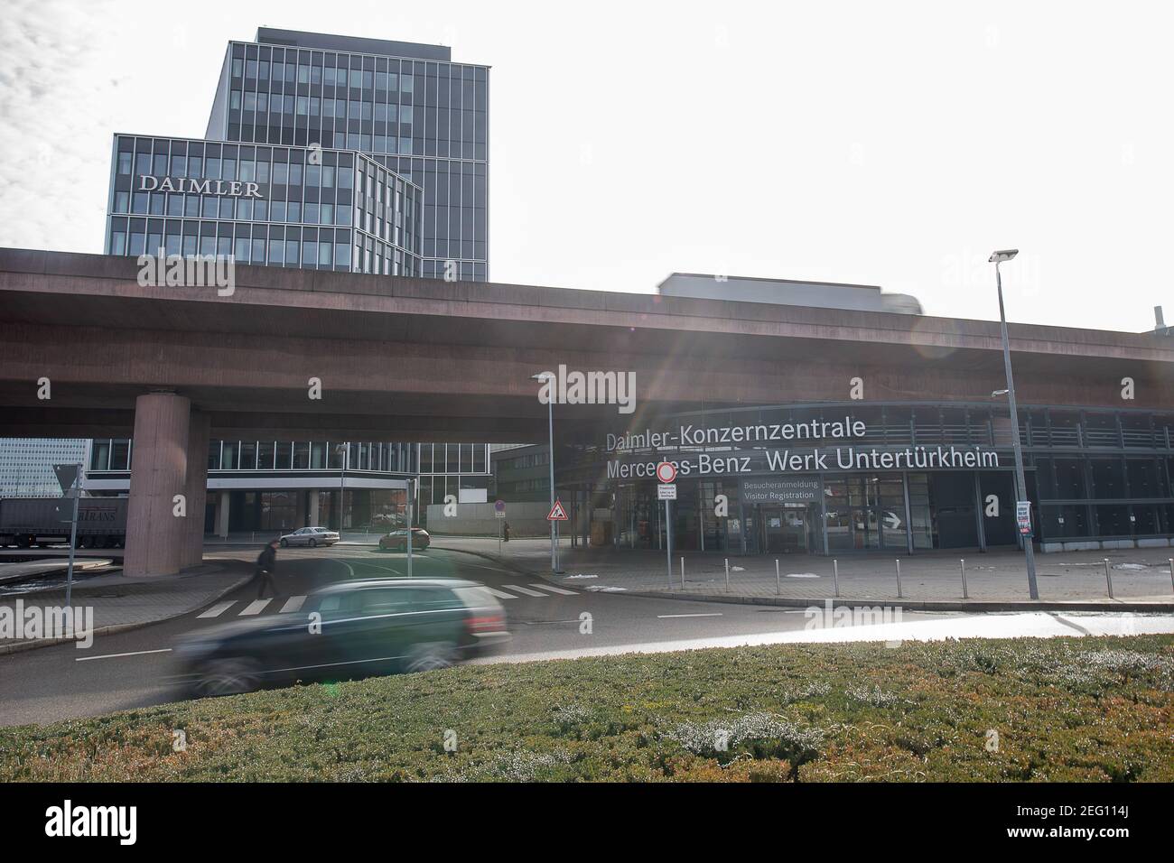 Headquarters mercedes benz stuttgart hi-res stock photography and ...