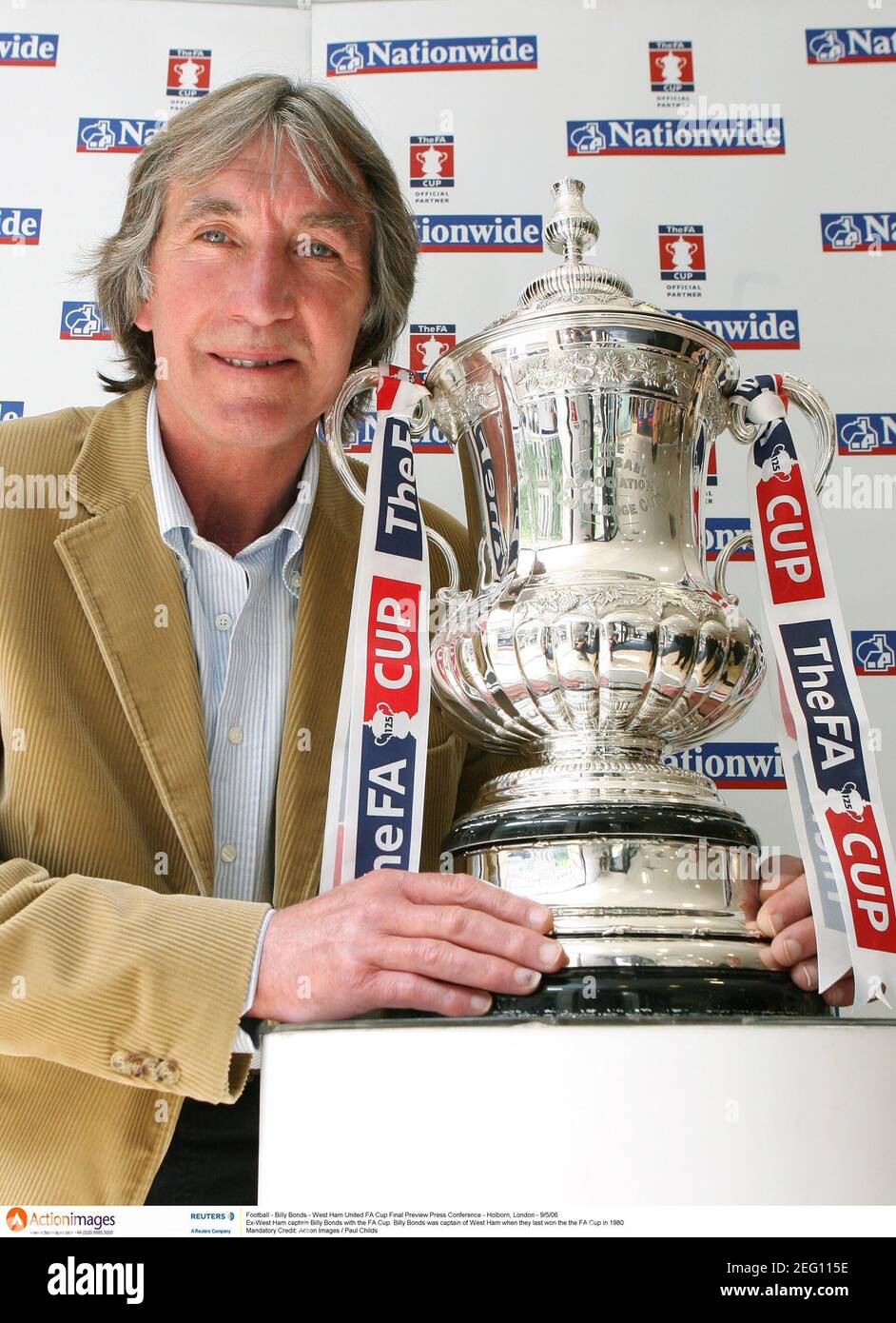 Billy bonds west ham hi-res stock photography and images - Alamy