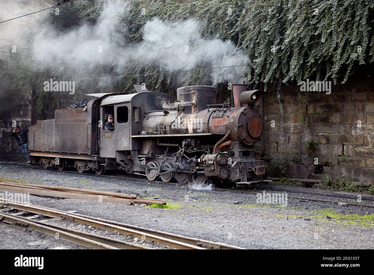 Steam locomotive on shunting duties at Yuejin Stock Photo - Alamy
