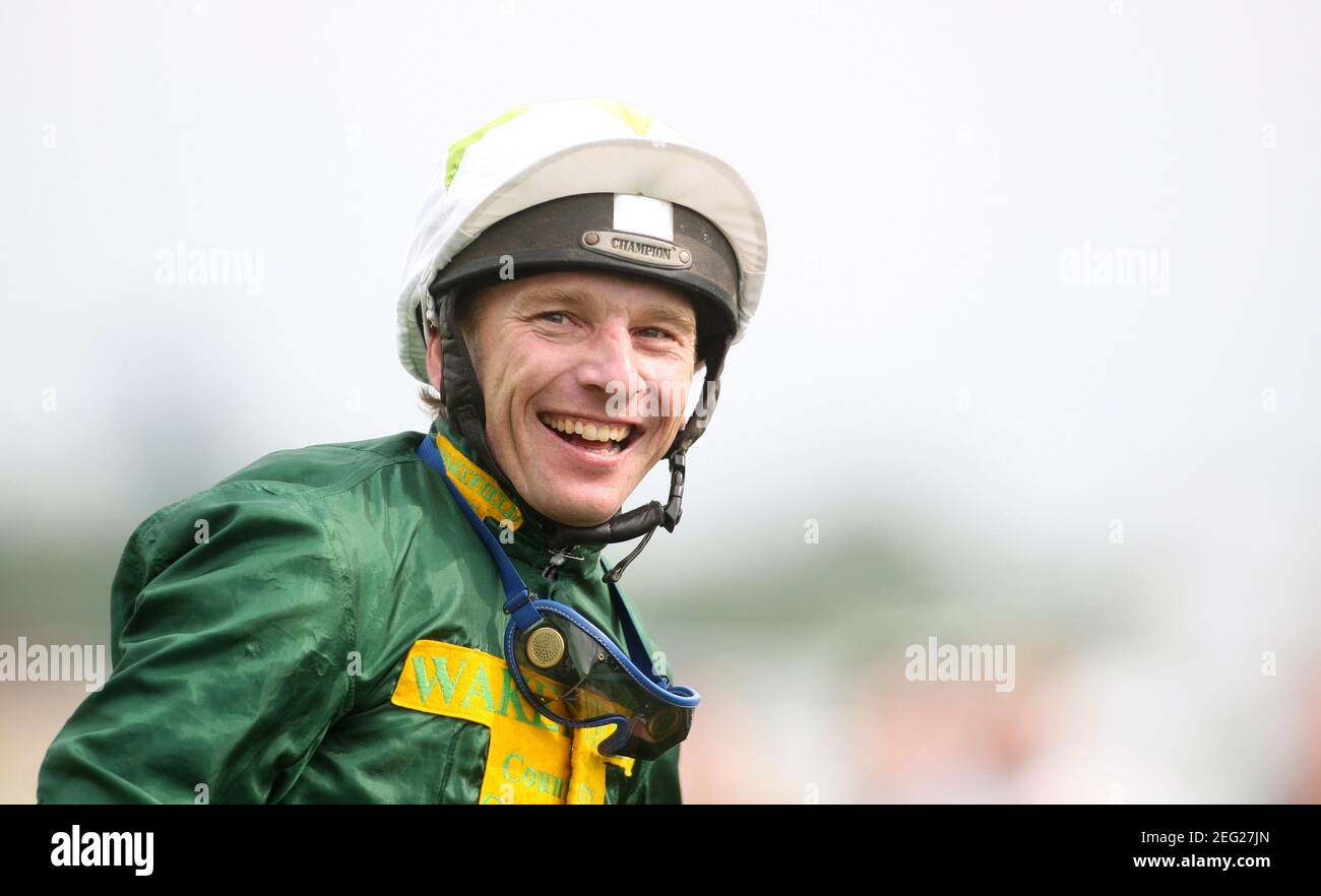 New approach horse hi-res stock photography and images - Alamy