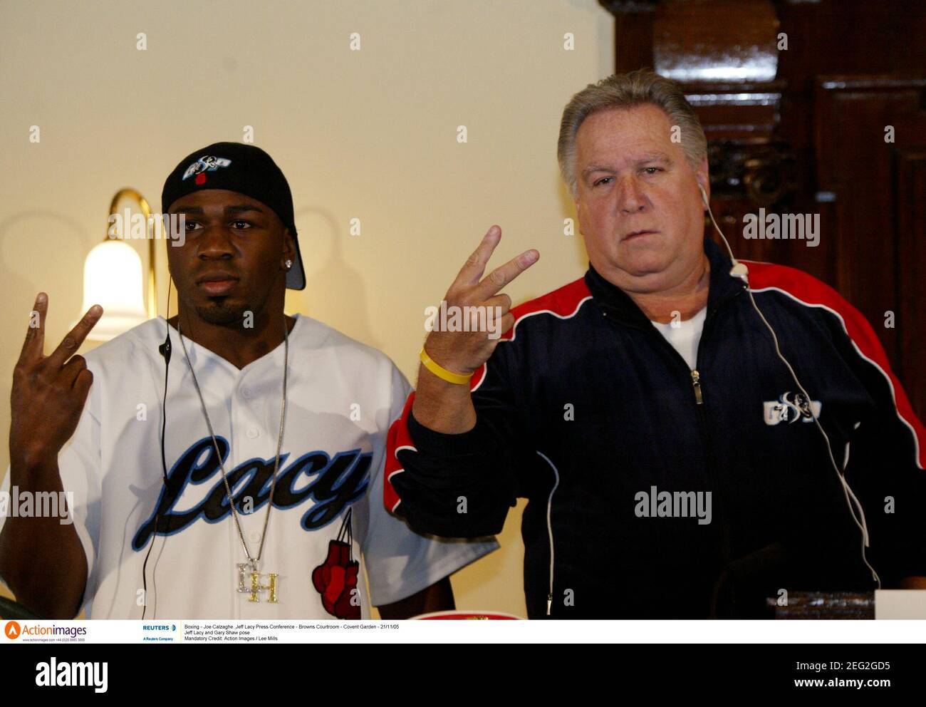 Joe calzaghe jeff lacy press conference hi-res stock photography and ...