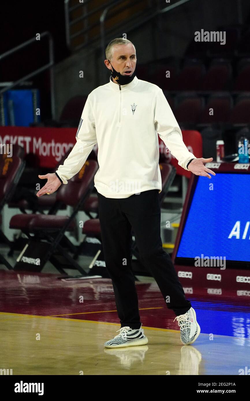 Arizona State Sun Devils head coach Bobby Hurley reacts during an NCAA ...