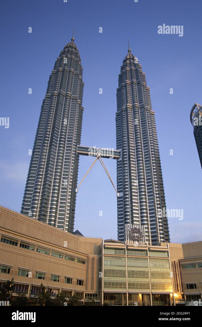 Asia,Malaysia, Kuala Lumpur, Petronas Towers aka KLCC Twin Towers Stock ...