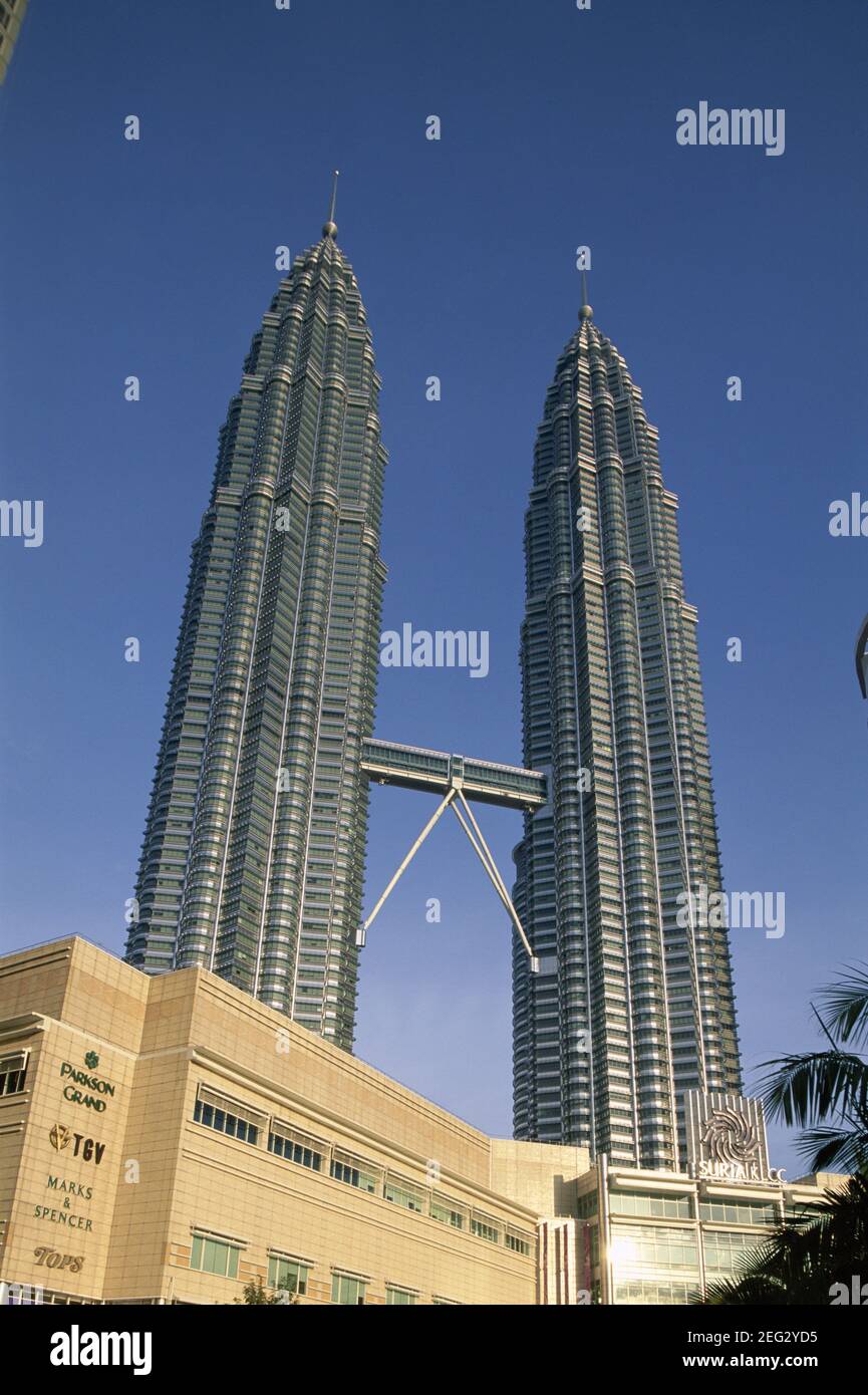 Asia,Malaysia, Kuala Lumpur, Petronas Towers aka KLCC Twin Towers Stock ...