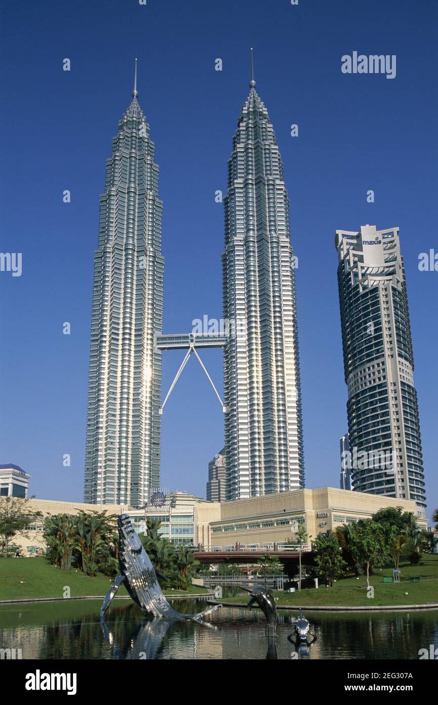 Asia,Malaysia, Kuala Lumpur, Petronas Towers aka KLCC Twin Towers Stock Photo - Alamy