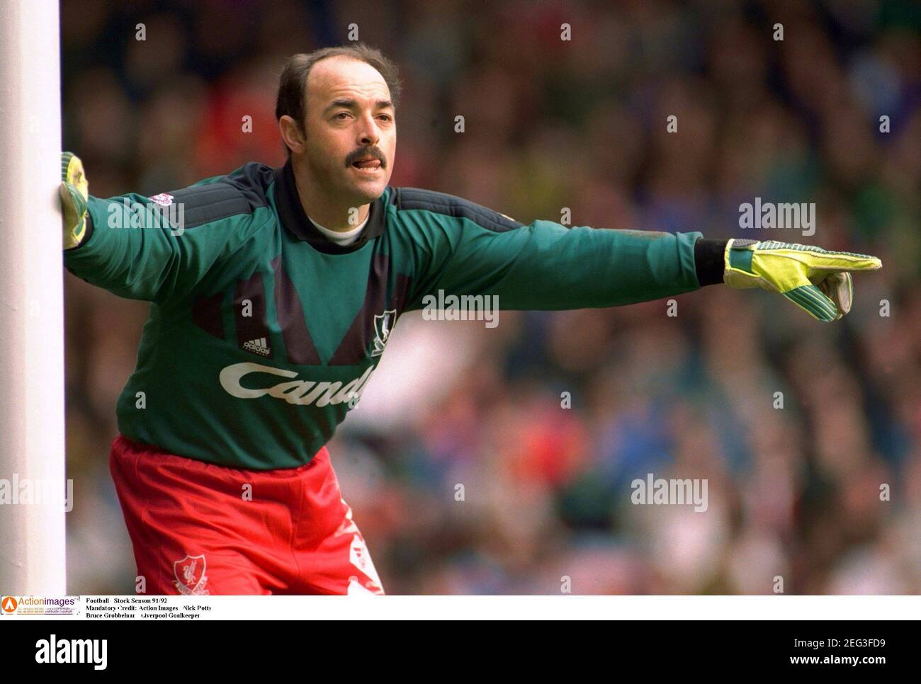 Liverpool goalkeeper bruce grobbelaar hi-res stock photography and ...
