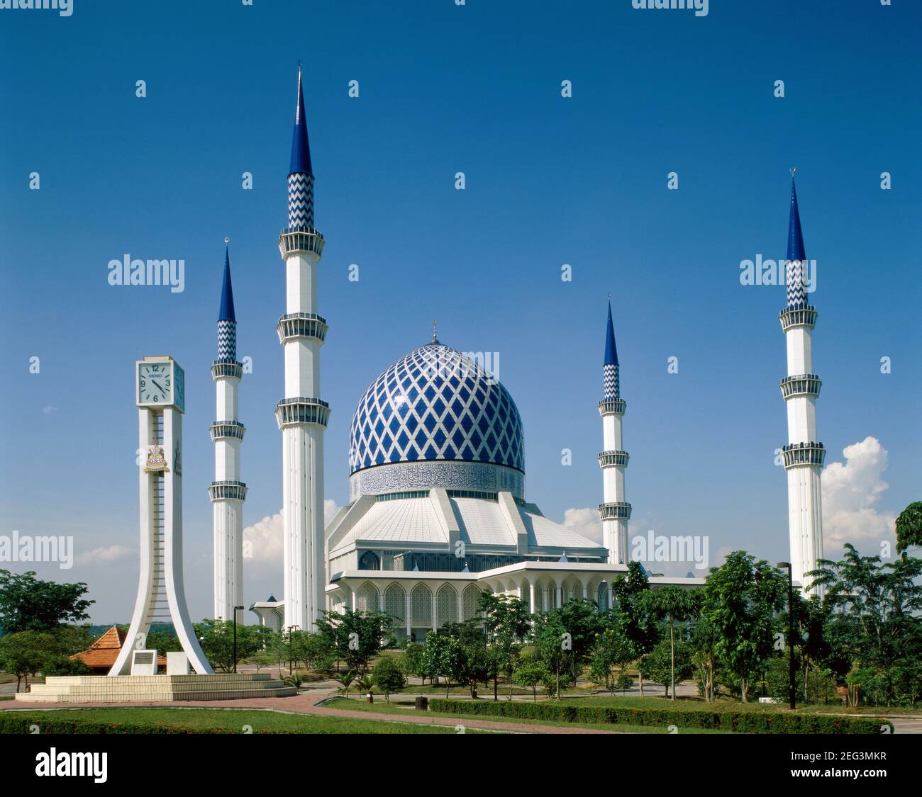 Asia,Malaysia, Selangor,The State Mosque (Masjid Sultan Salahuddin ...