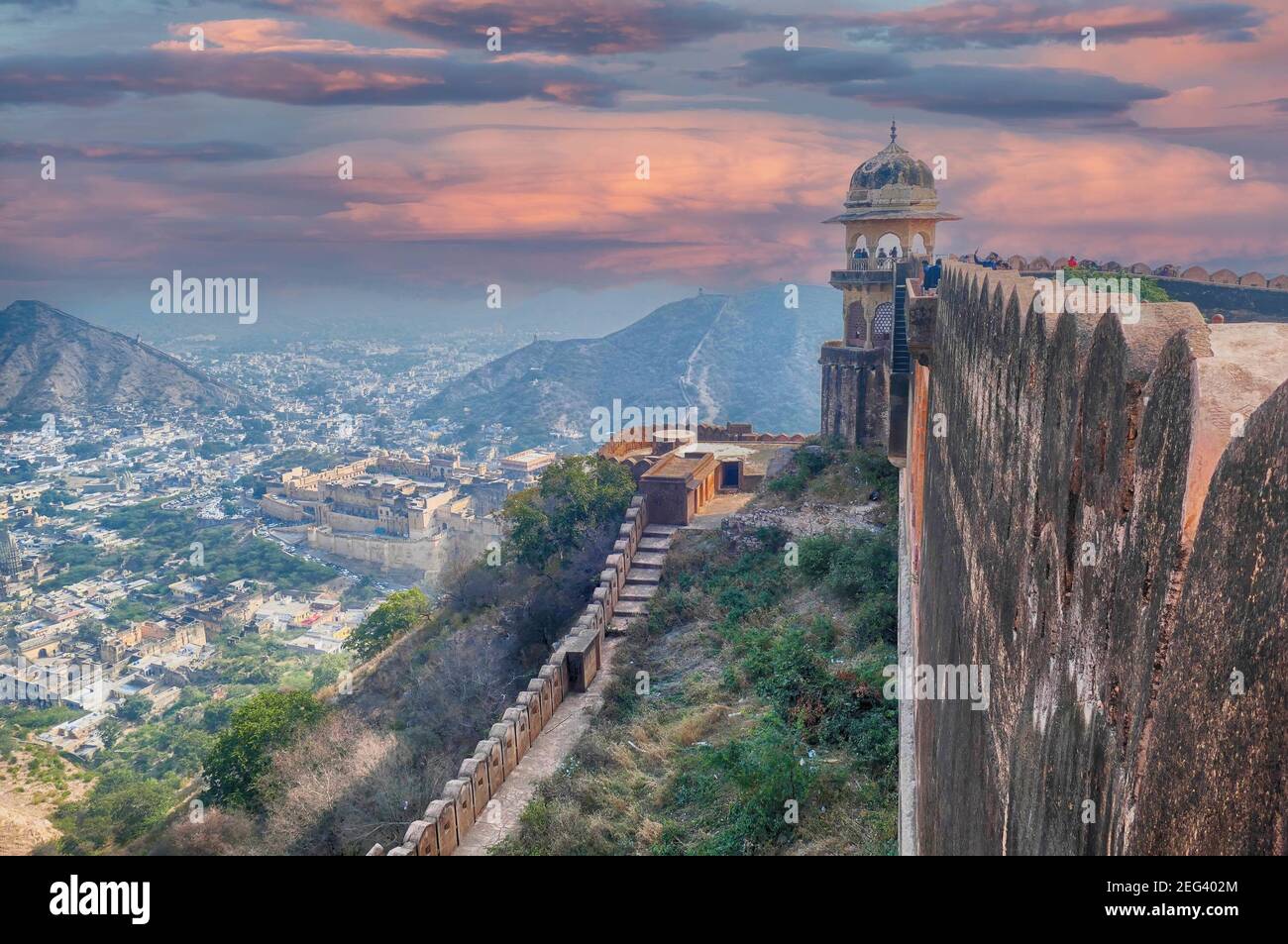 Scenic view of the ramparts of the Jaigarh Fort at sunset, Jaipur ...