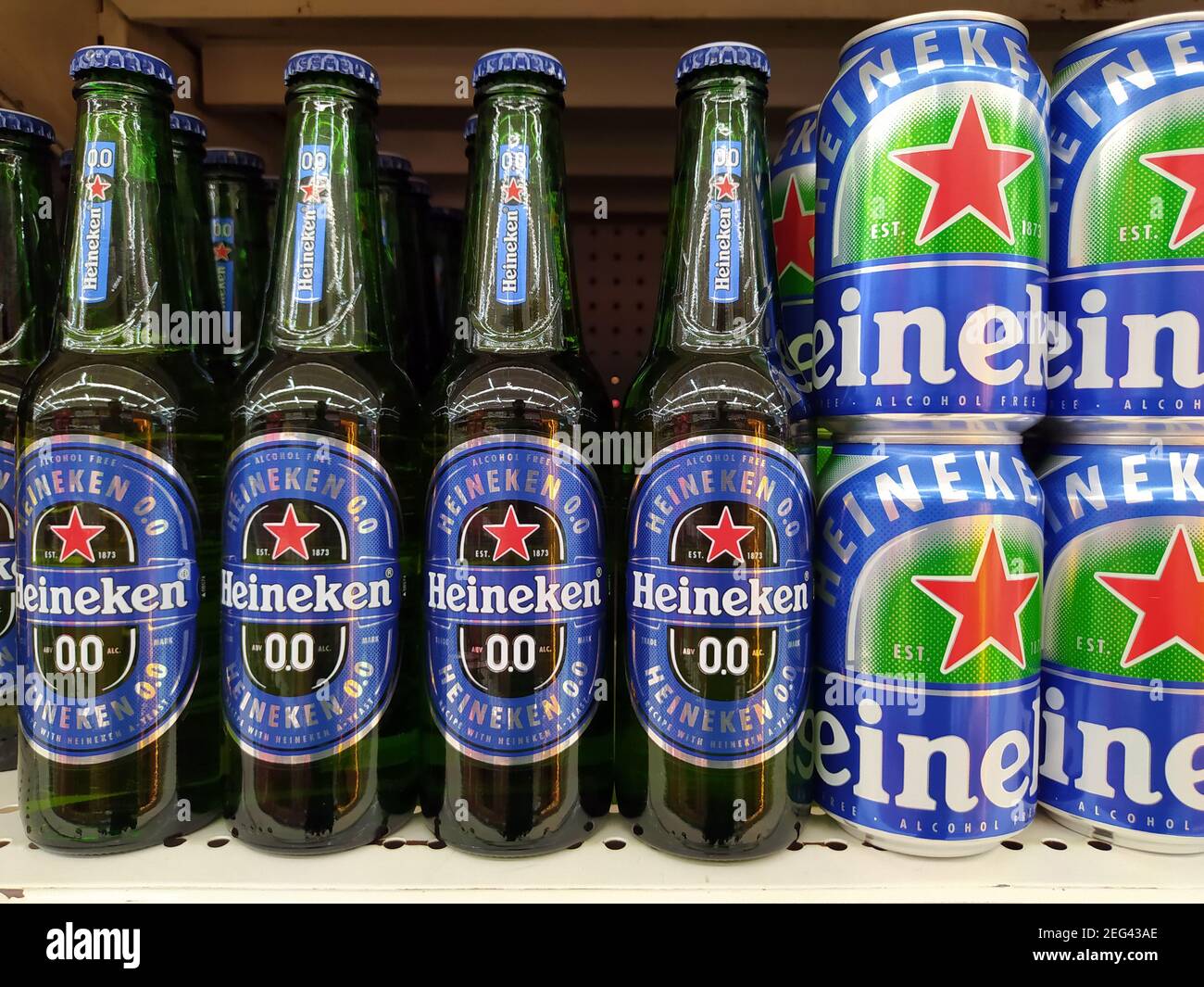 Non-alcoholic version of Heineken glass bottles and Aluminum can 0.0 ...