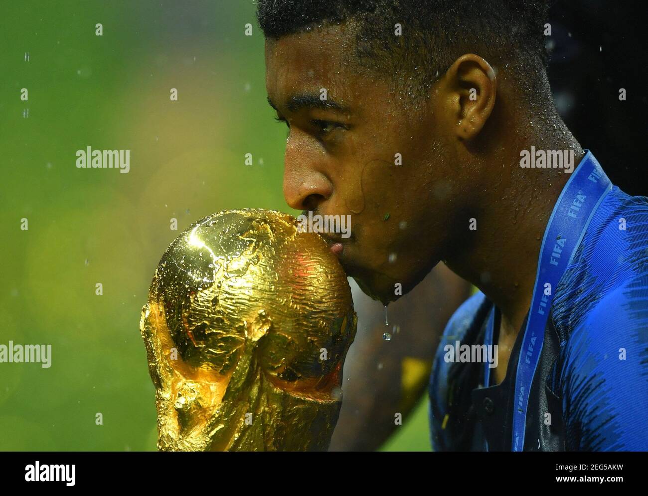 World cup final 2018 trophy hi-res stock photography and images - Alamy