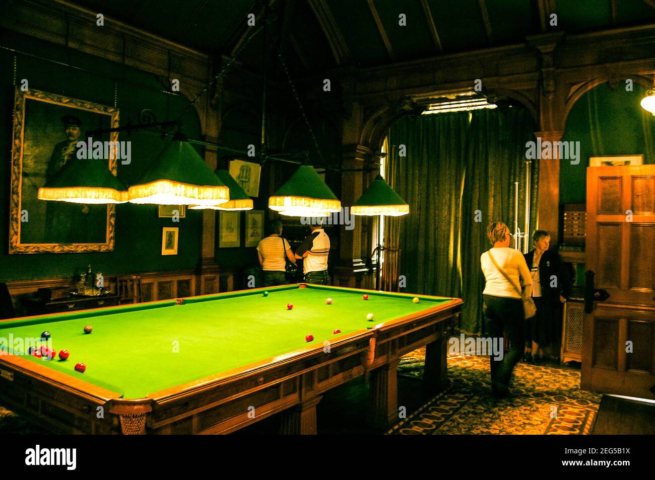 Billiar room hi-res stock photography and images - Alamy