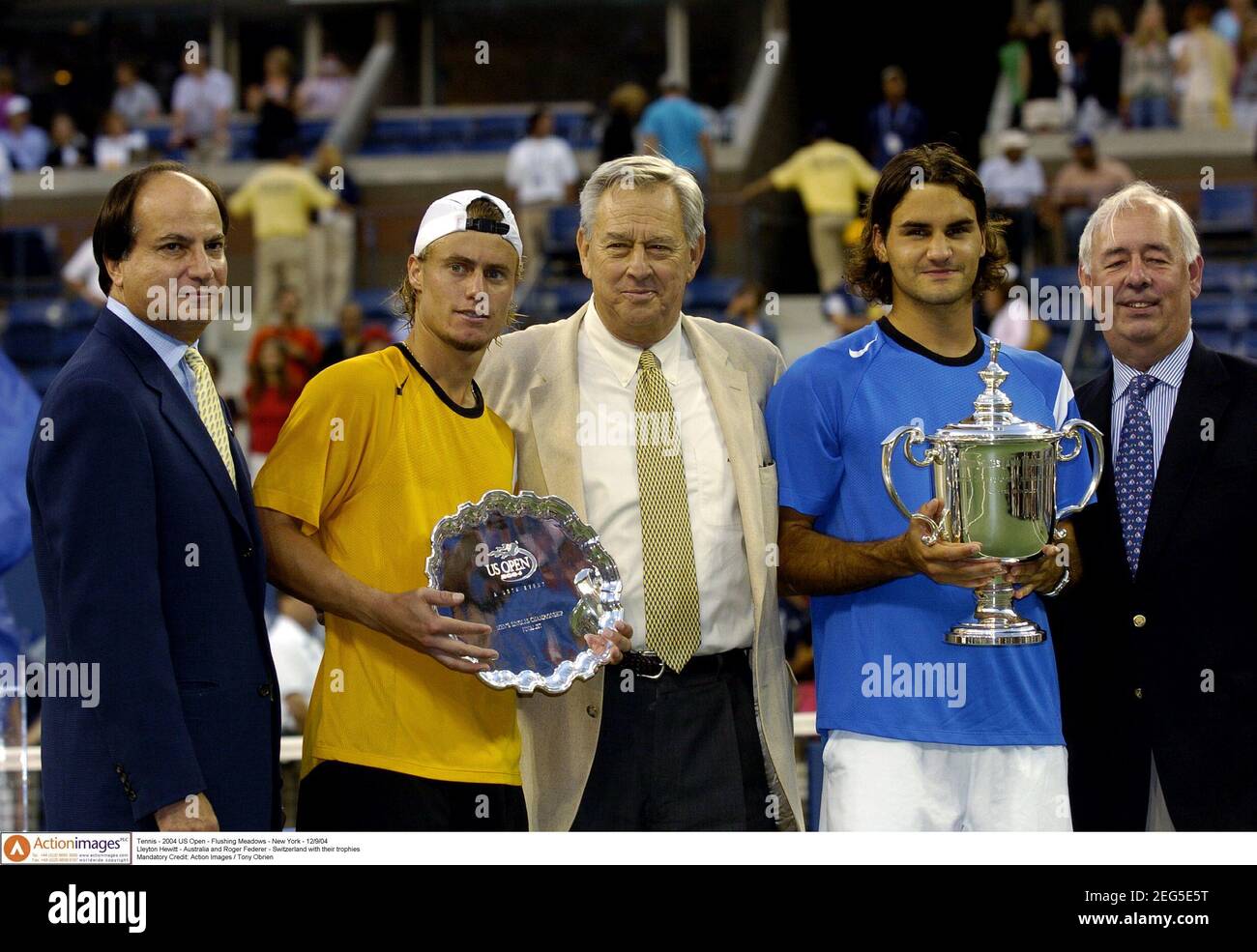 2004 roger federer us open hi-res stock photography and images - Alamy