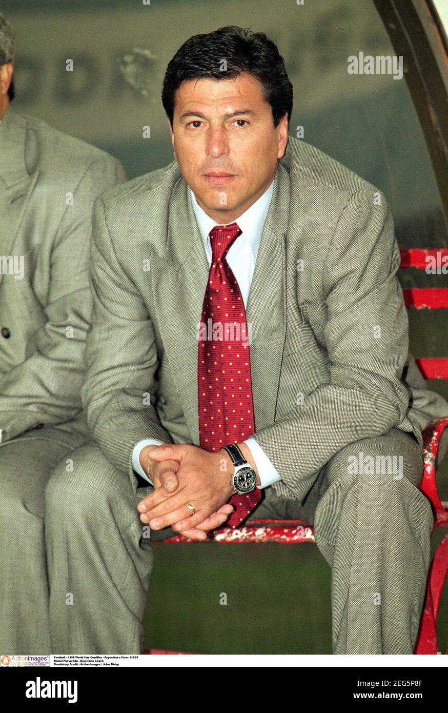 Argentina peru football qualifier hi-res stock photography and images ...