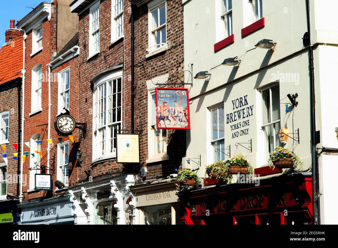 Kings square hi-res stock photography and images - Alamy