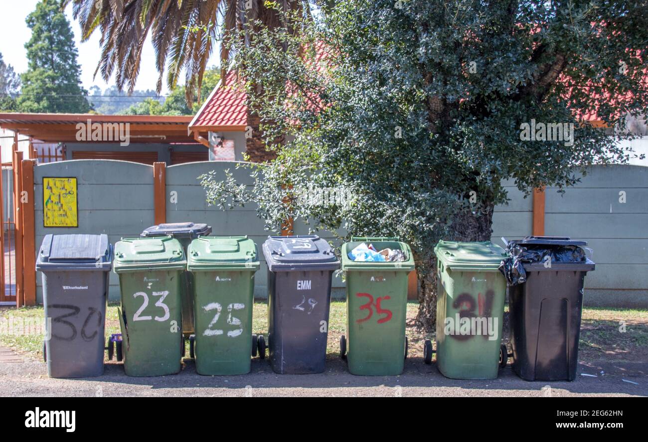 Infrastructure collapse south africa hi-res stock photography and ...