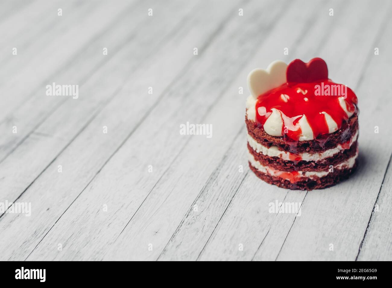 round red cake sweets dessert snack top view Stock Photo - Alamy