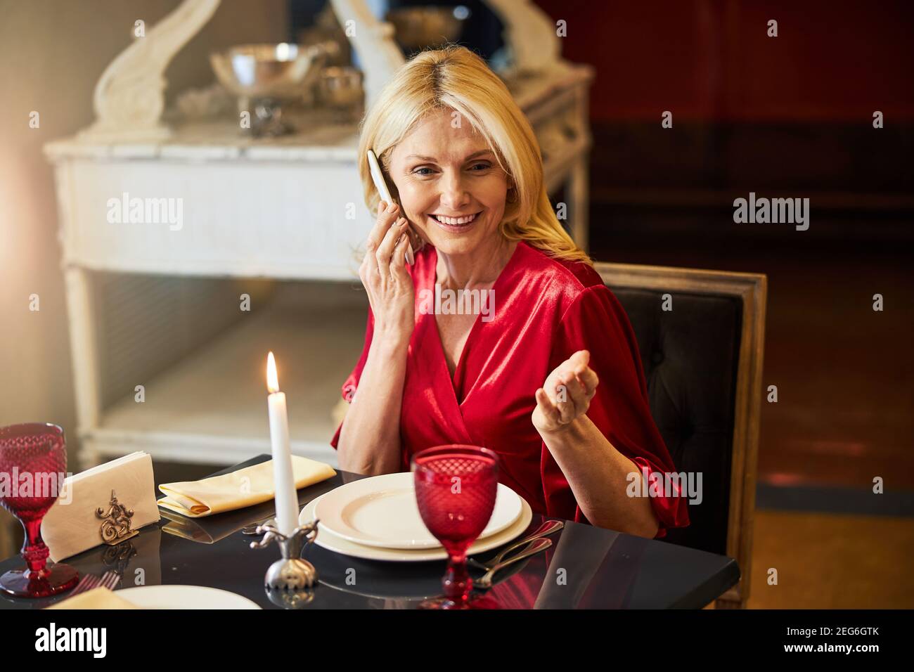 Receiving a phonecall hi-res stock photography and images - Alamy