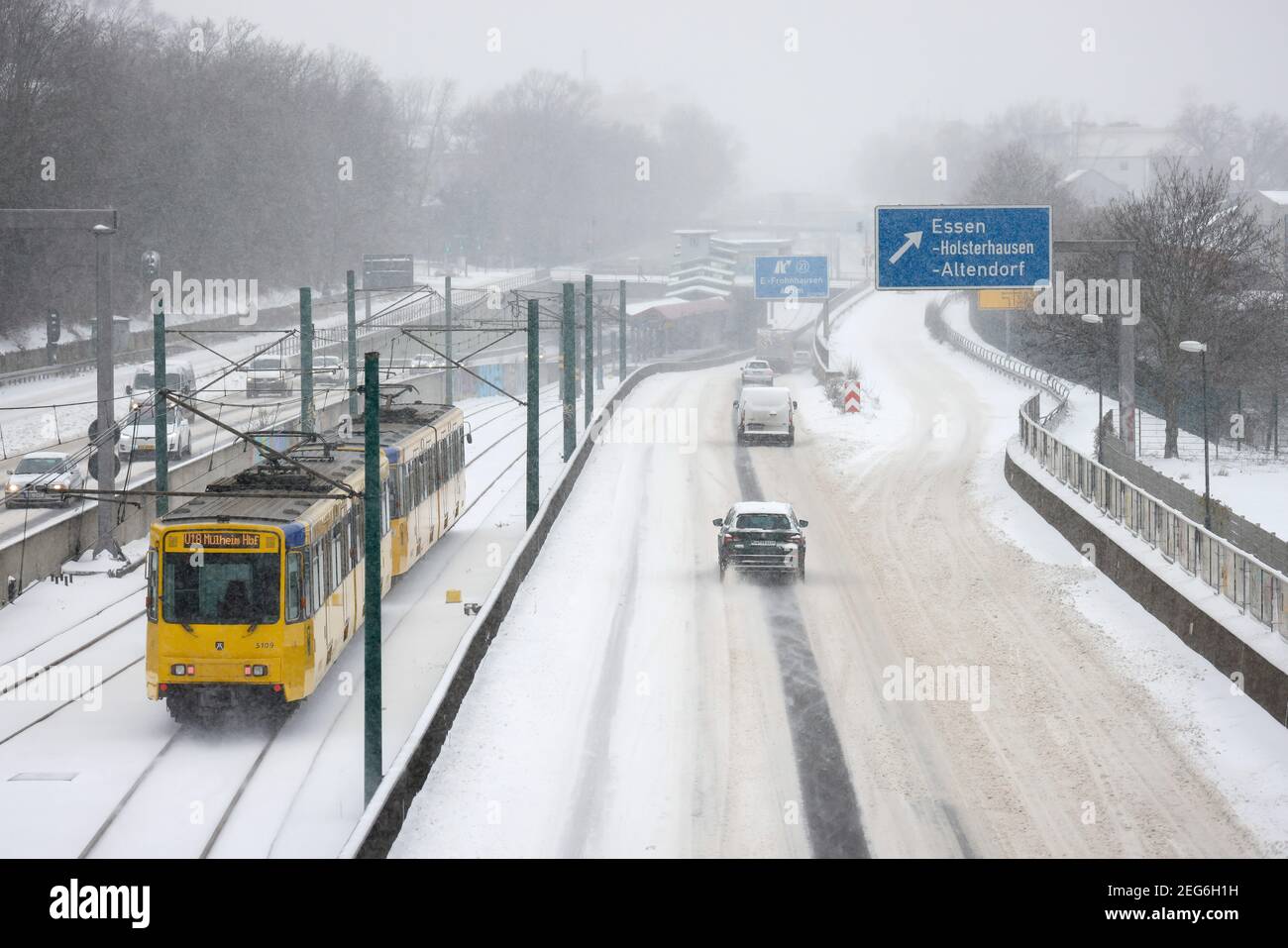 Winterfall hi-res stock photography and images - Alamy