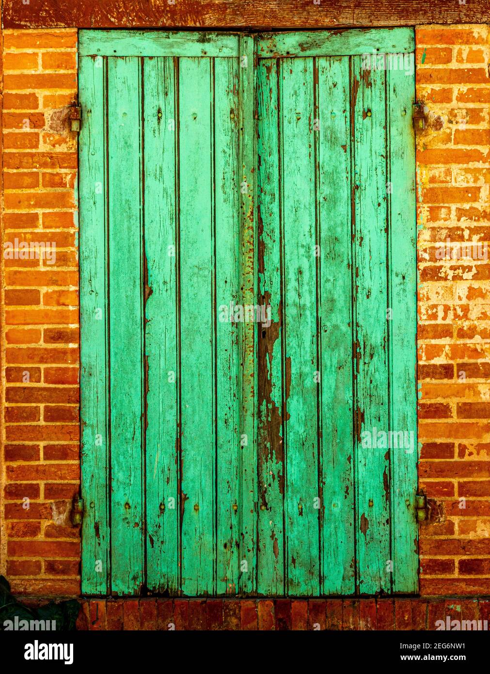 Green wooden shutter hi-res stock photography and images - Alamy