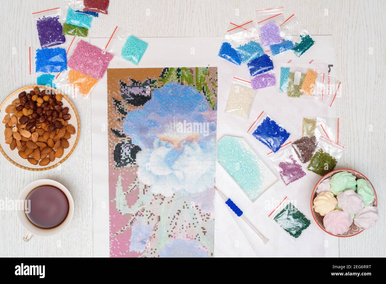 home hobby to draw a picture of rhinestones, multicolored diamond ...
