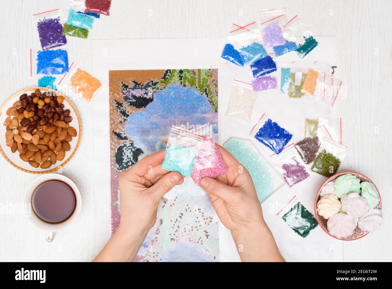 home hobby to draw a picture of rhinestones, multicolored diamond ...