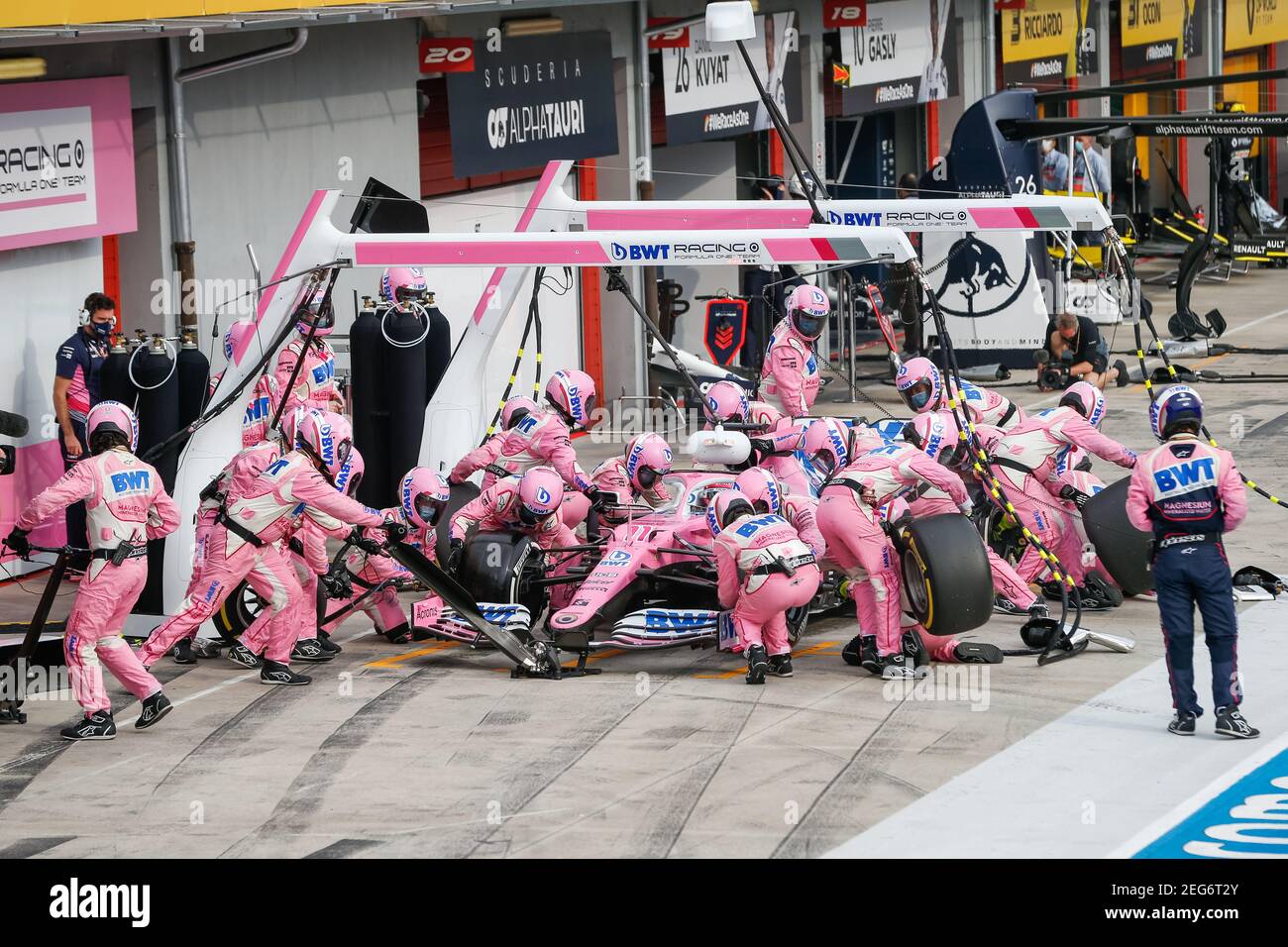 Pit stop at formula 1 hi-res stock photography and images - Alamy