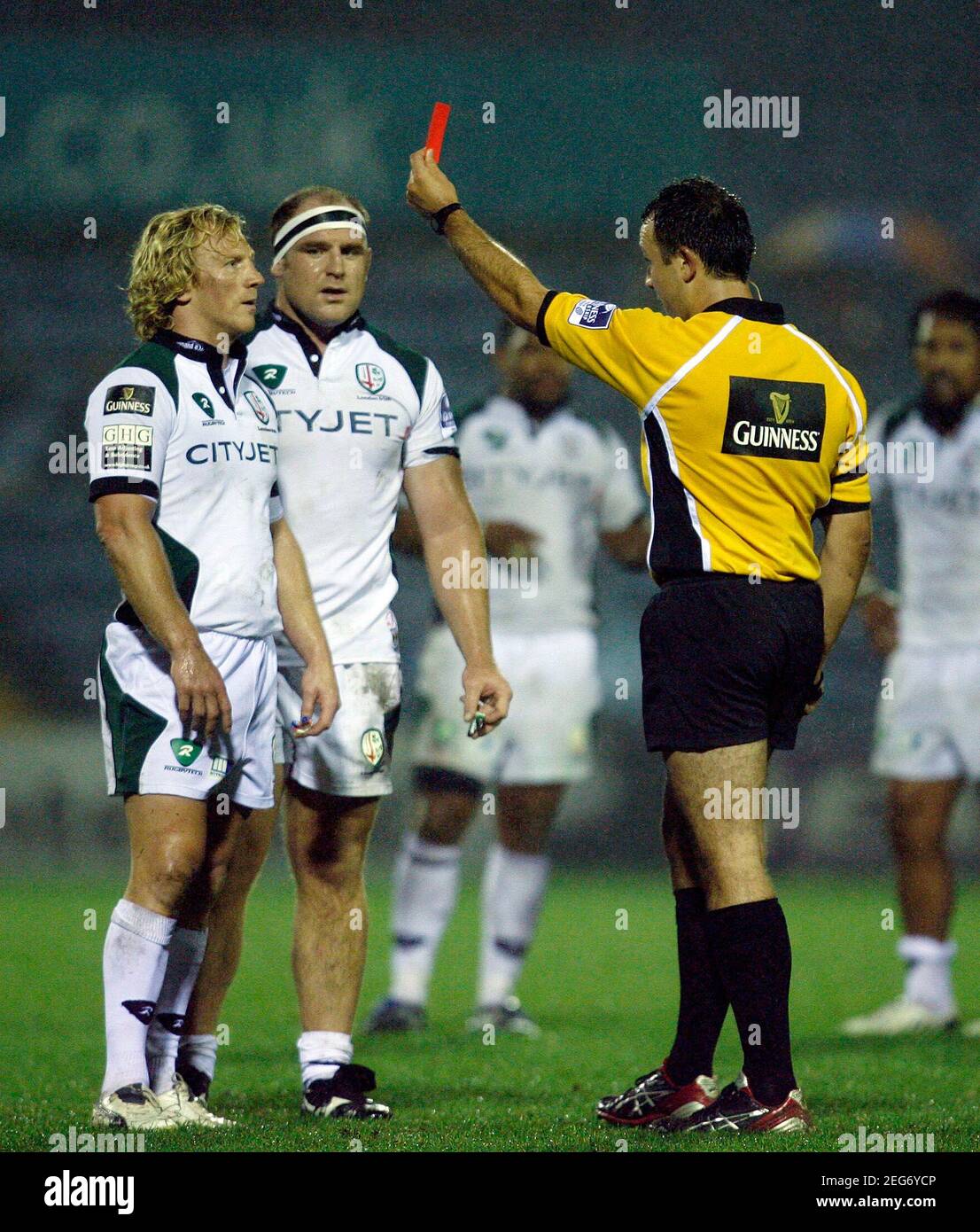 Shown throwing hi-res stock photography and images - Alamy