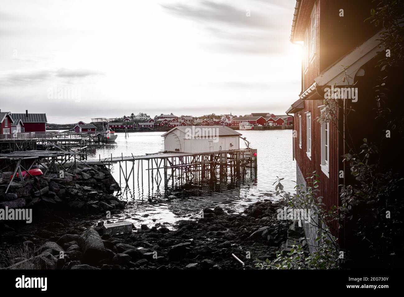 Traditional norwegian boat house hi-res stock photography and images ...