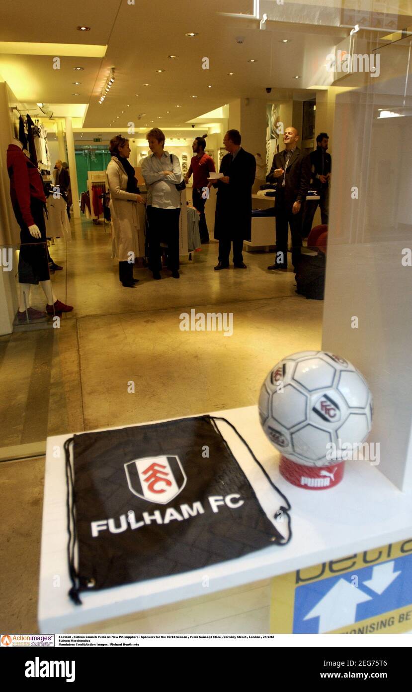 Launch their new kit for season hi-res stock photography and images - Alamy