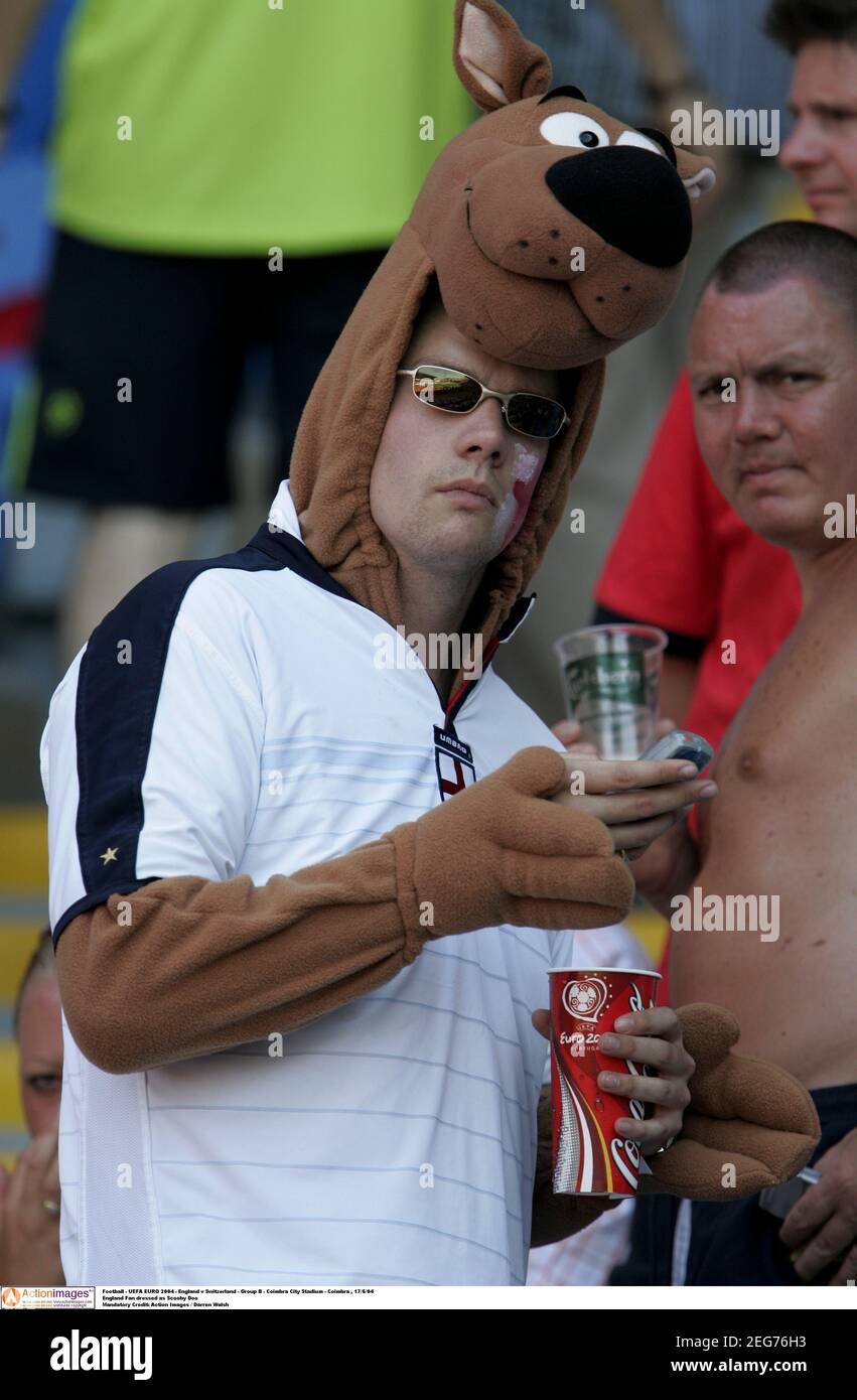 Football scooby doo hi-res stock photography and images - Alamy