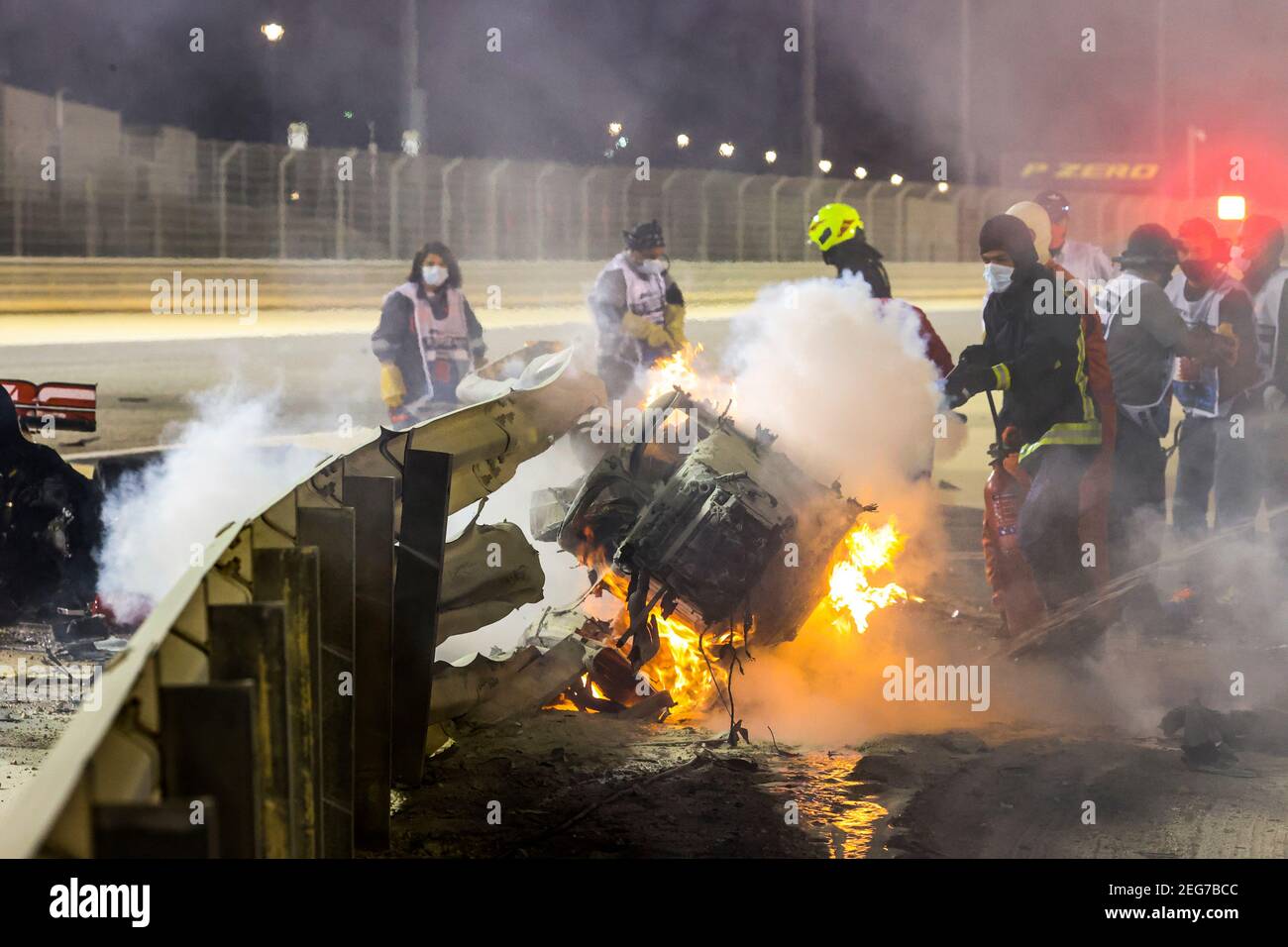 F1 crash bahrain hi-res stock photography and images - Alamy