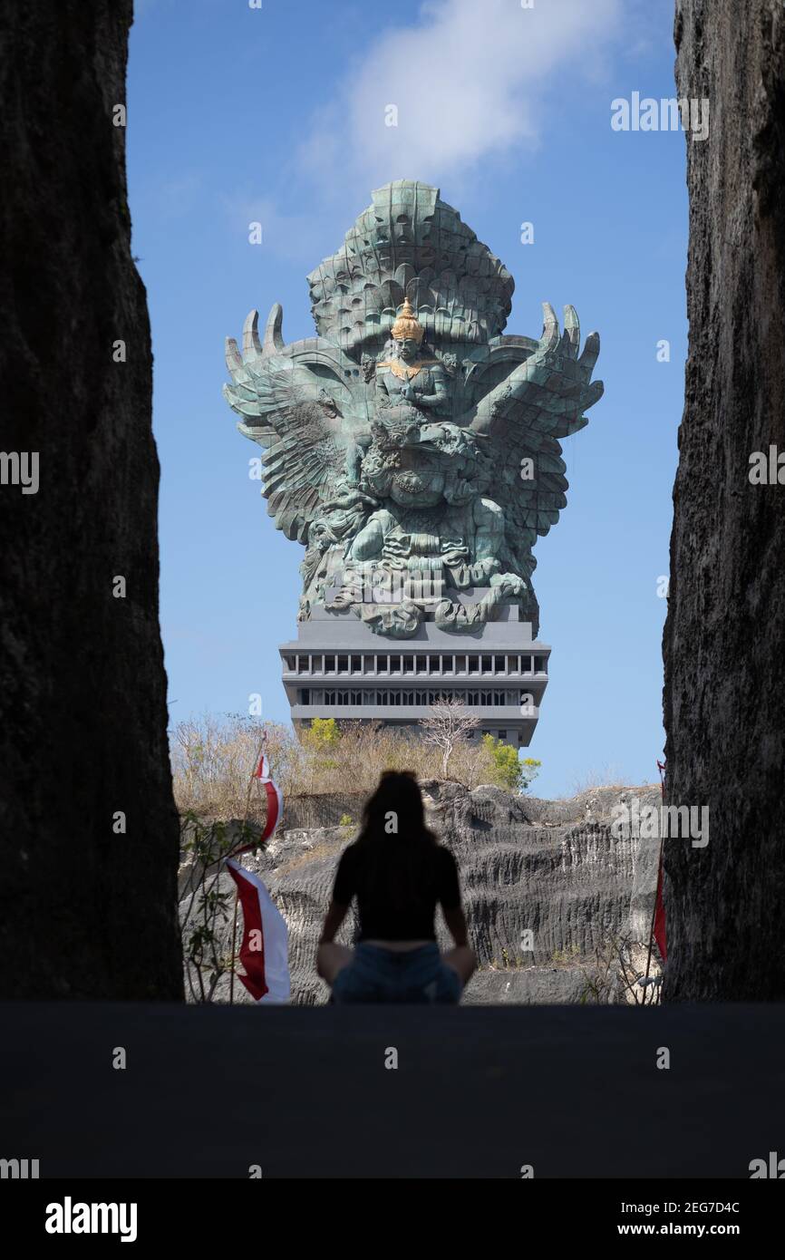 Garuda vishnu hi-res stock photography and images - Alamy