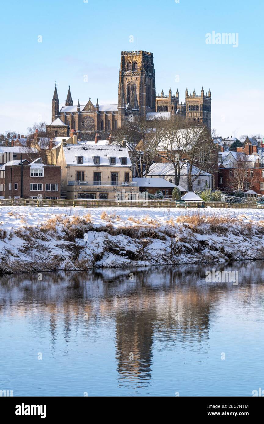 Durham cathedral winter hi-res stock photography and images - Alamy