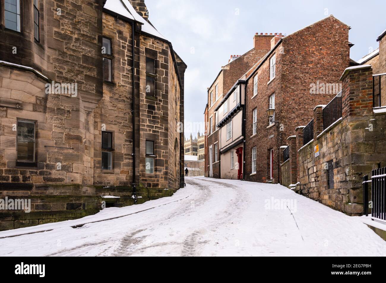 Durham cathedral snow winter hi-res stock photography and images - Alamy